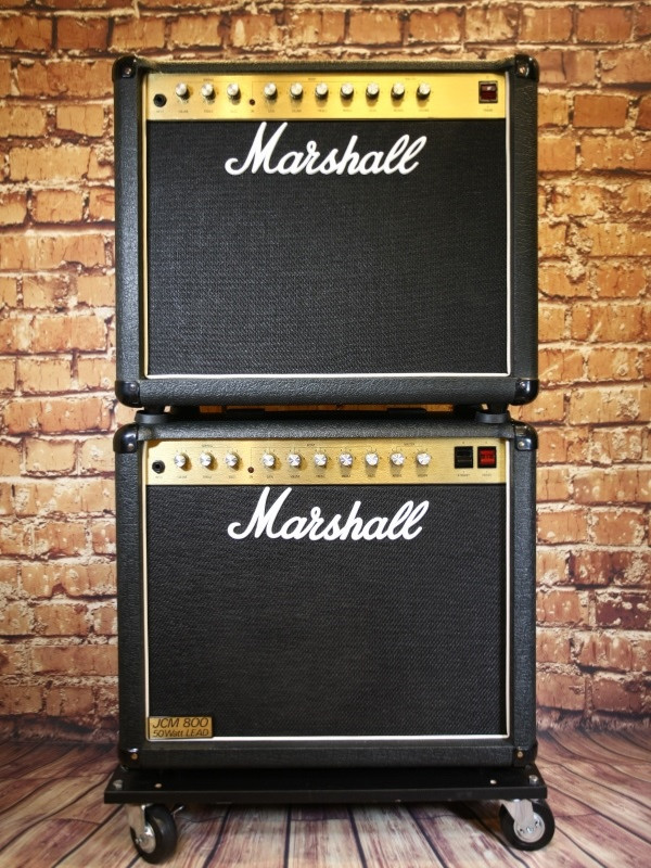 マーシャル5210は、JCM800 4210 真空管アンプのトランジスタ版で、外観や操作性は4210と同様であるが、5210はトランジスタ ...